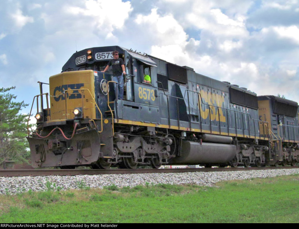 CSX 8573